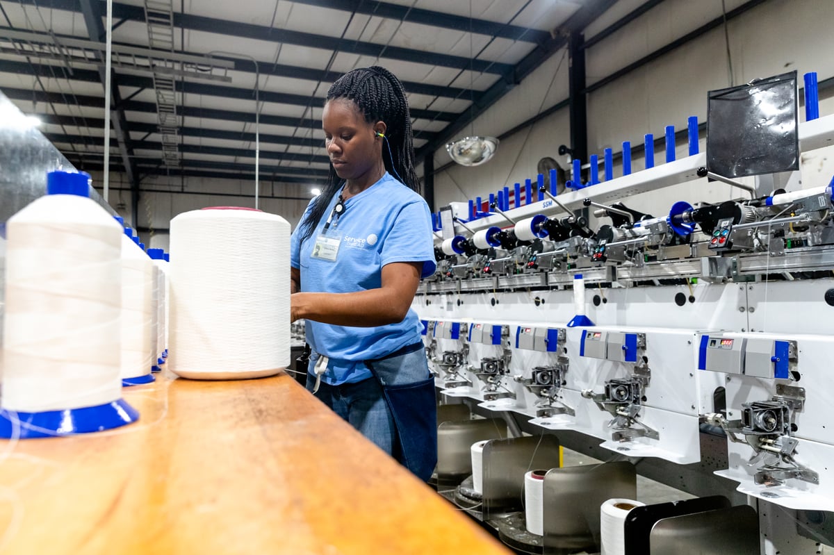 Industrial sewing thread for tarps and fabric