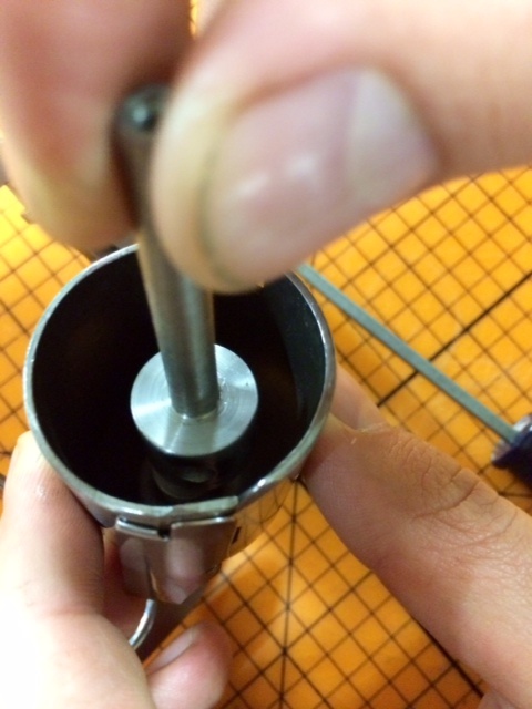 How to Set Up Singer 7 and Consew 7 to use Style 41 (S41) Pre-wound Bobbins